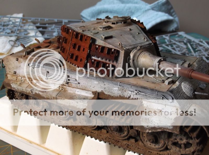 1/35 Dragon King Tiger, Hungary 1945 - International Scale Modeller